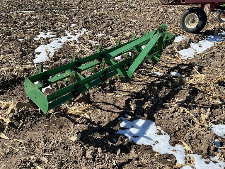 3 pt. John Deere 8' T Bar Cultivator - Kraupie's Real Estate & Auctioneers