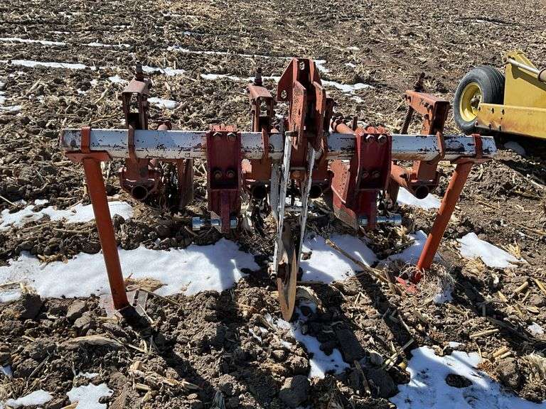 3 pt. 2R Lilliston Cultivator - Kraupie's Real Estate & Auctioneers