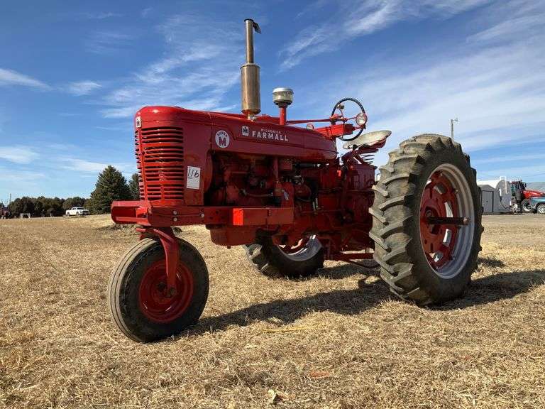 McCormick Farmall Super 'M' Tractor, Restored! - Kraupie's Real Estate ...