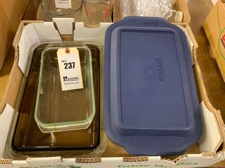 Server Pyrex Pans - Kraupie's Real Estate & Auctioneers