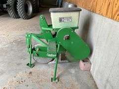 Eilers 3pt Gopher Killer - Like New - Kraupie's Real Estate & Auctioneers