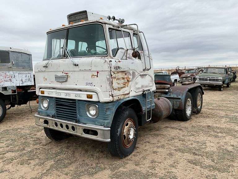 1964 Ford Cabover Diesel V8 Cummins - Kraupie's Real Estate & Auctioneers