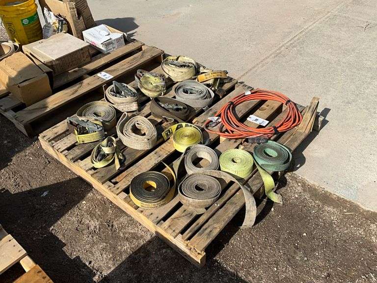 8 Large Rachet Straps, 1 Lifting Strap, 6 Spare Straps & Extension Cord ...