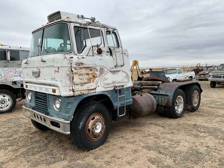 1964 Ford Cabover Diesel V8 Cummins - Kraupie's Real Estate & Auctioneers