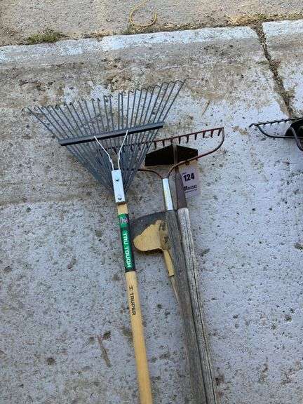 Garden Tools, Fan Rake, Rake & Hoes - Kraupie's Real Estate & Auctioneers