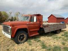 1975 Ford F600 Truck - Kraupie's Real Estate & Auctioneers
