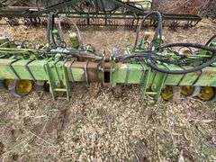 John Deere 200 12R-22" Beet Thinner - Kraupie's Real Estate & Auctioneers