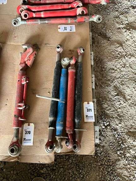 4 Cat. 1 Center Links - Kraupie's Real Estate & Auctioneers