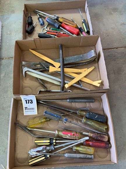 Screwdrivers pry bars, three boxes - Kraupie's Real Estate & Auctioneers