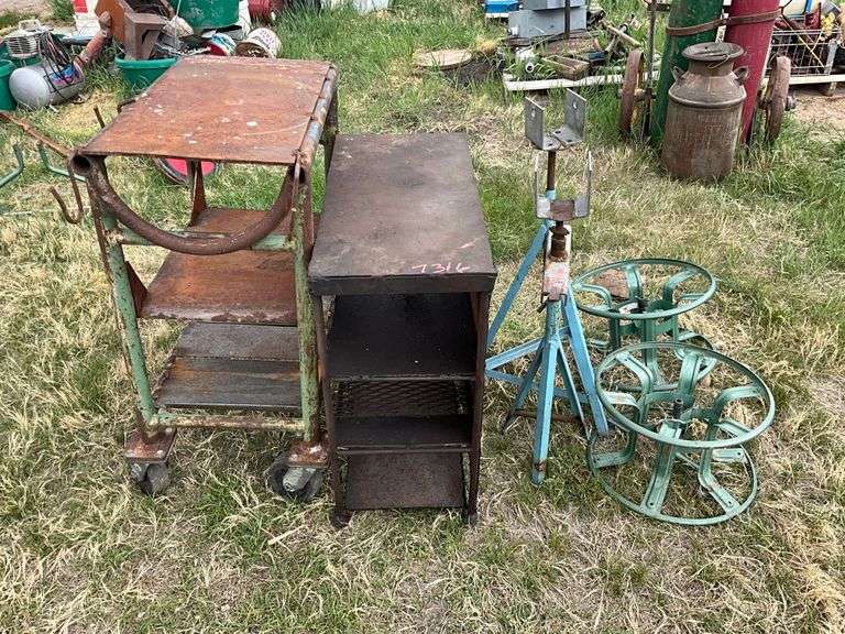 2 Metal Rolling Shop Tables & 2 Adjustable Stands - Kraupie's Real ...