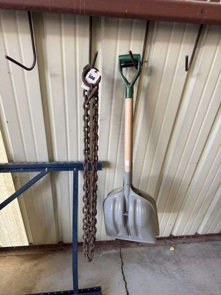 Log chain and two plastic scoop shovels - Kraupie's Real Estate ...