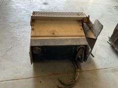 Aluminum semi battery box with steps - Kraupie's Real Estate & Auctioneers