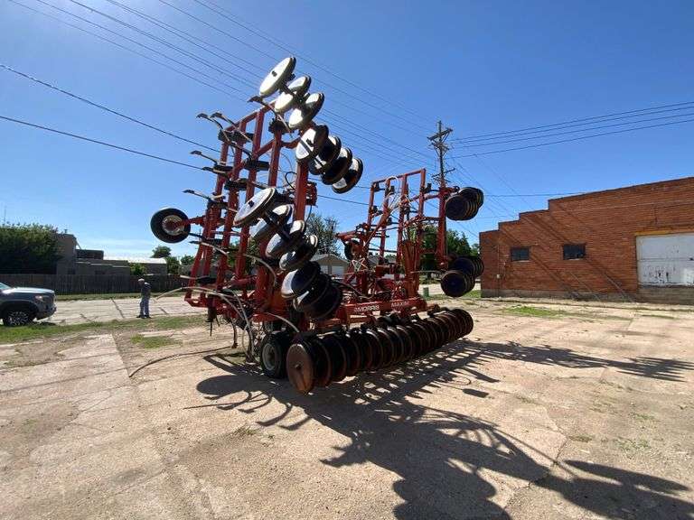 Morris Maxim, 40-Foot Air Seeder, Model 6180 Seed Cart - Kraupie's Real ...