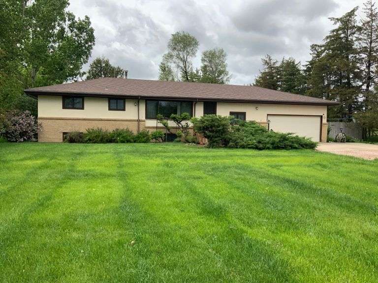 80736 CR 19, Scottsbluff, NE - Kraupie's Real Estate & Auctioneers