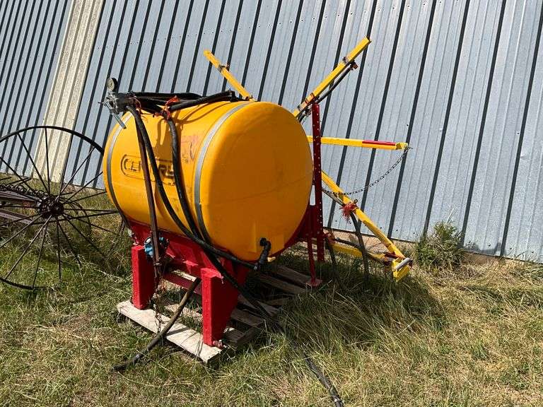 Century 200 Gallon Sprayer with 21' Booms - Kraupie's Real Estate ...