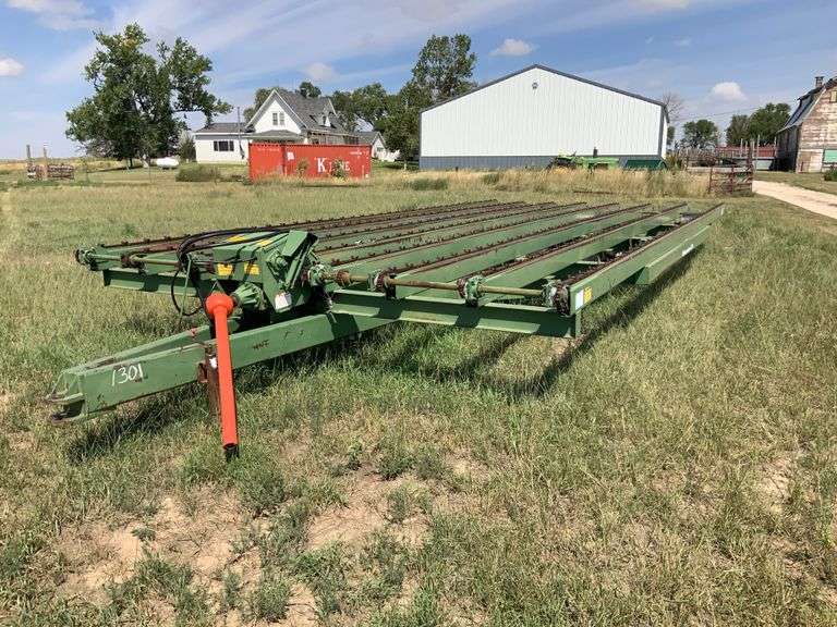 Lorenz 29’ 8 Rail Bale Mover, Can Hold 14 Bales, Good And Straight ...