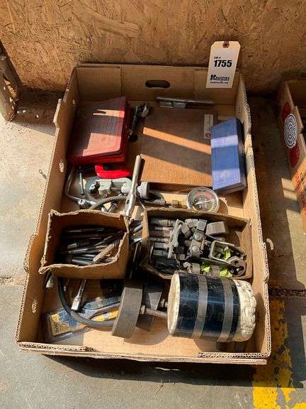 Blue Point Screw Extractor Set, Extractors, Pipe Cutters, Seal Drivers ...
