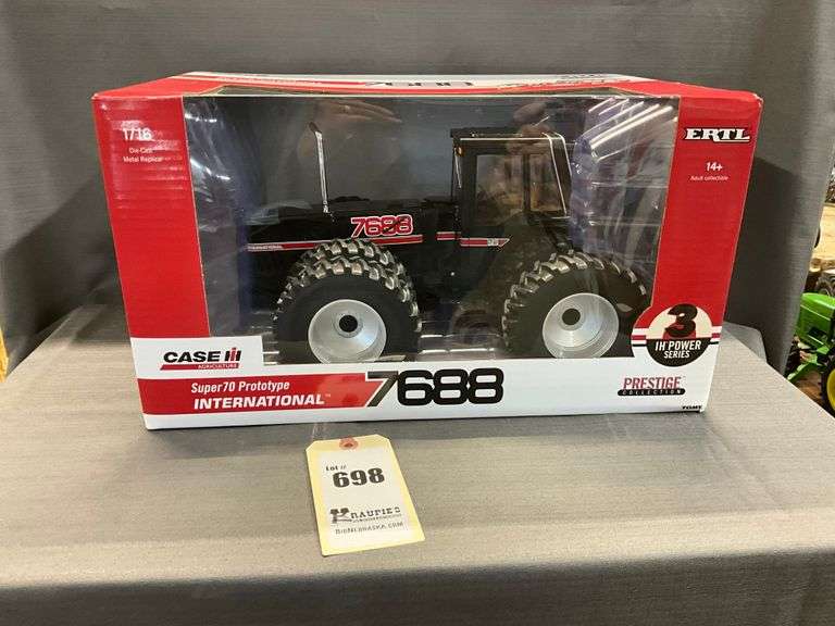 International 7688 Super 70 Prototype Tractor (Prestige Collection) By ...