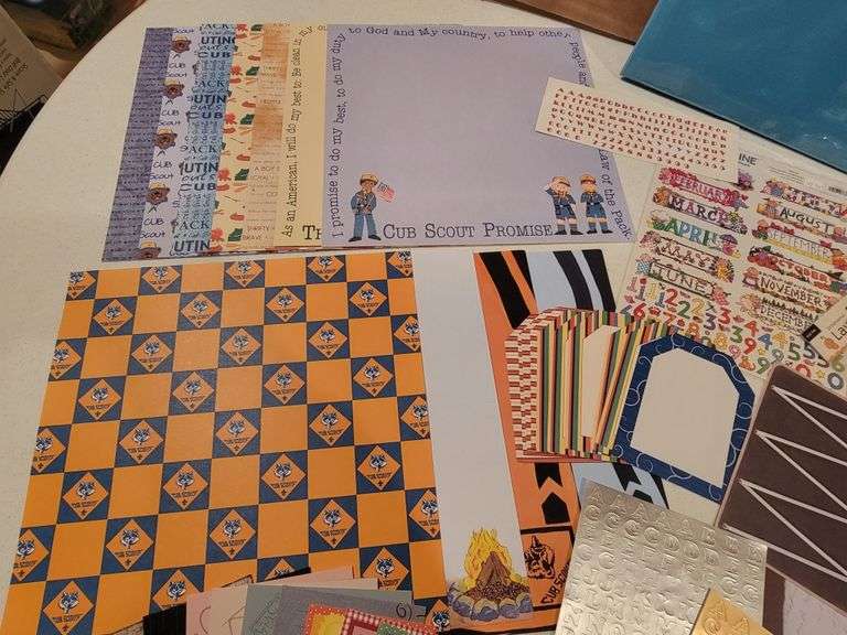Scrapbook/Photo Album, Cub Scout Theme Paper, - Legacy Auction Company