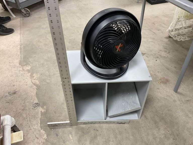 Shelf unit and fan - Legacy Auction Company