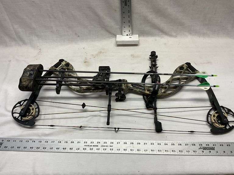 Bow Tech compound bow - Legacy Auction Company