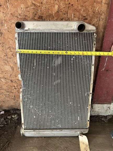 Chevy 2 core aluminum radiator - Legacy Auction Company