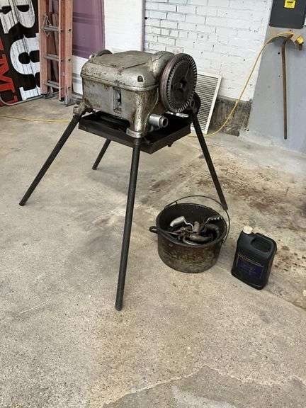 Ridgid 400 pipe threader - Legacy Auction Company