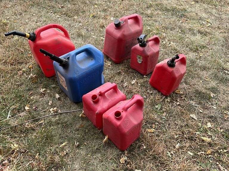 Gas/kerosene cans - Legacy Auction Company