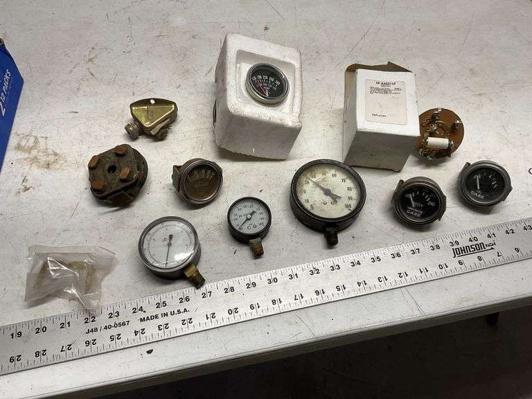 Case gauges etc - Legacy Auction Company