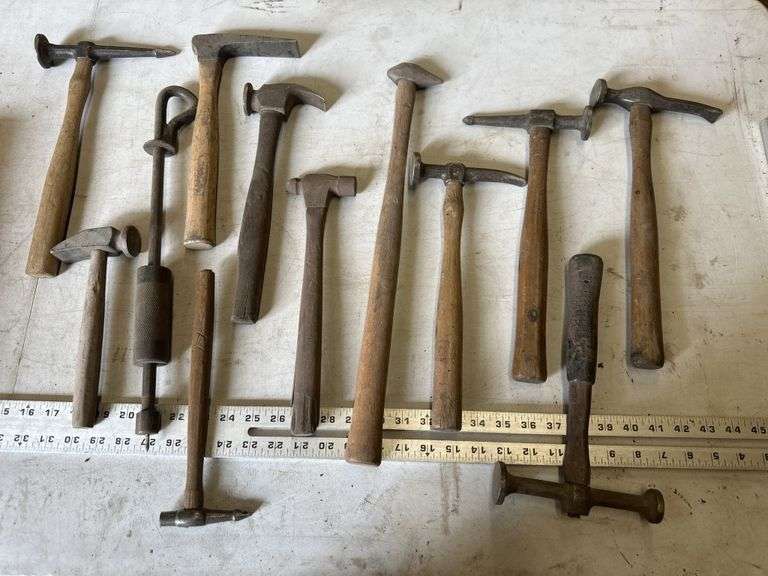 Assorted hammers - Legacy Auction Company