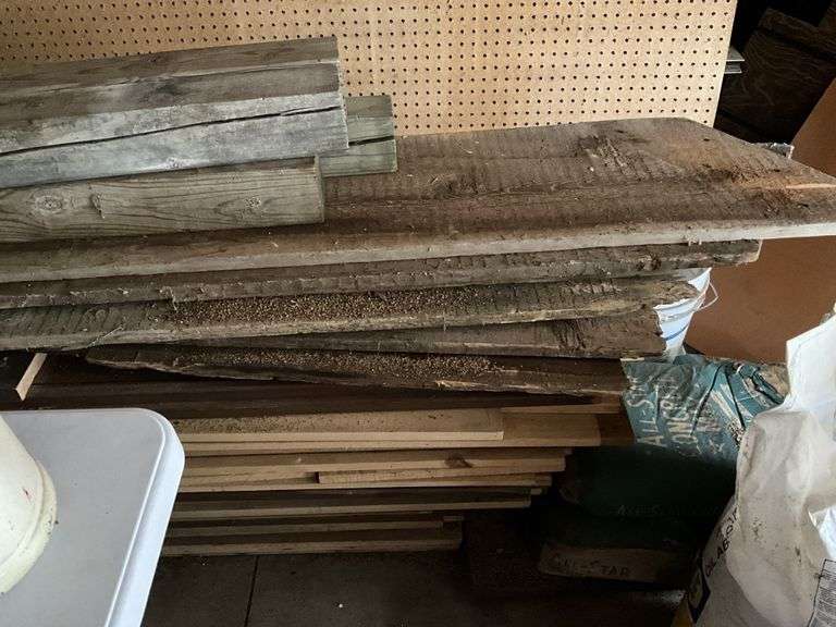 Assorted barn boards, lumber - Legacy Auction Company