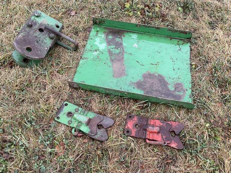 John Deere Baler chute/chopper hitch/speed - Legacy Auction Company