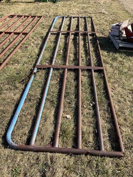 16' cattle gate - Legacy Auction Company