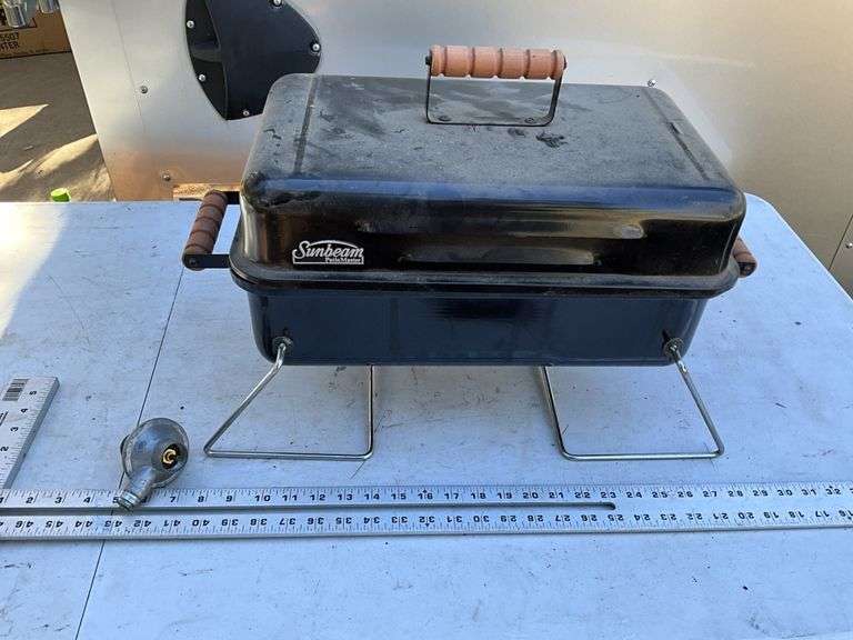 Sunbeam patio master propane grill - Legacy Auction Company