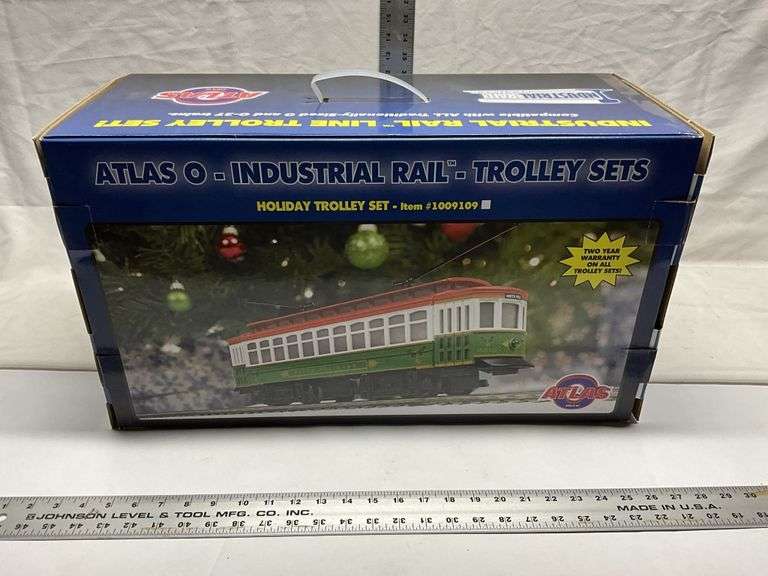 Atlas O industrial Rail holiday trolley set, - Legacy Auction Company