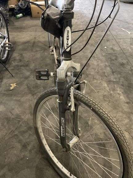 Schwinn Skyliner bike - Legacy Auction Company