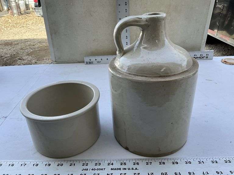 Red Wing jug, Ransbottom crock, chips - Legacy Auction Company