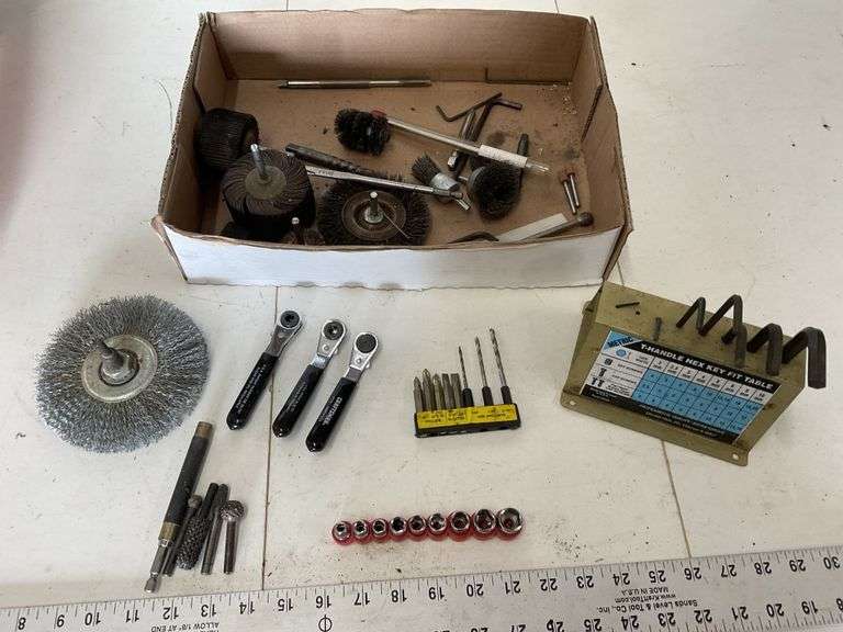 Craftsman quarter inch ratchet, sockets, Wire - Legacy Auction Company