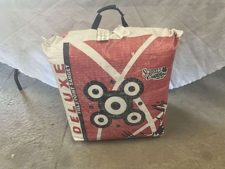 Deluxe Field Point target - Legacy Auction Company