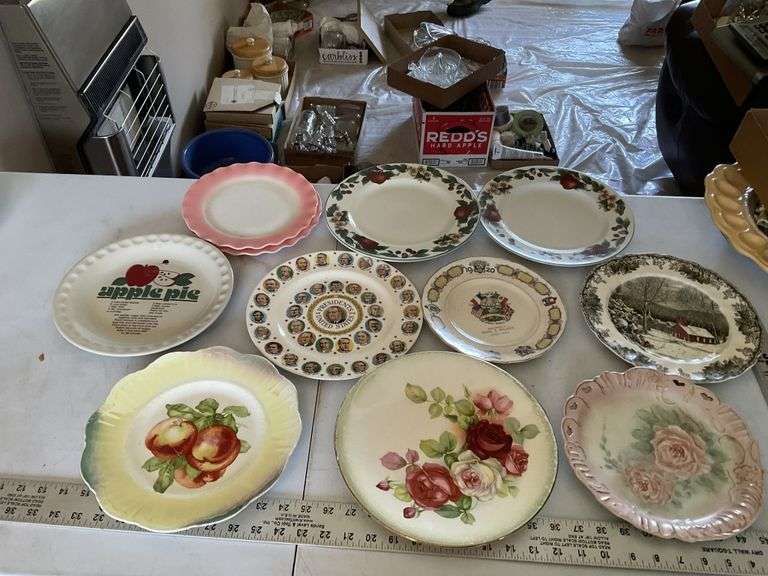 Vintage plates - Legacy Auction Company