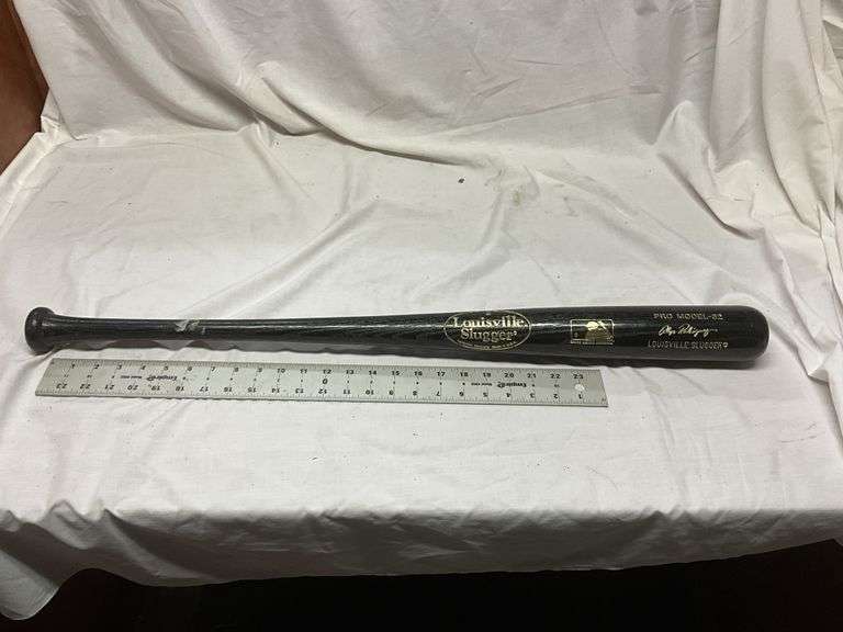 Louisville Slugger pro model-32, Alex Rodriguez - Legacy Auction Company