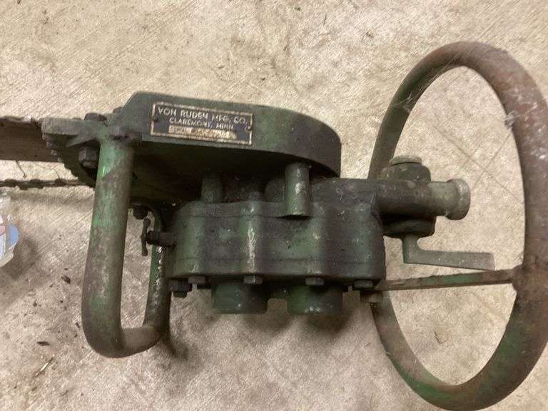 Von Ruden manufacturing company Vintage two man - Legacy Auction Company