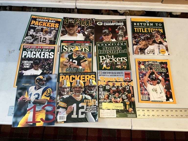 Assorted Packers magazines - Legacy Auction Company