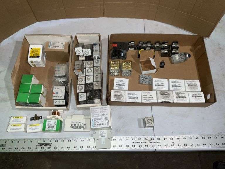 Relay thermal units, DIN rails, coils, relays, - Legacy Auction Company