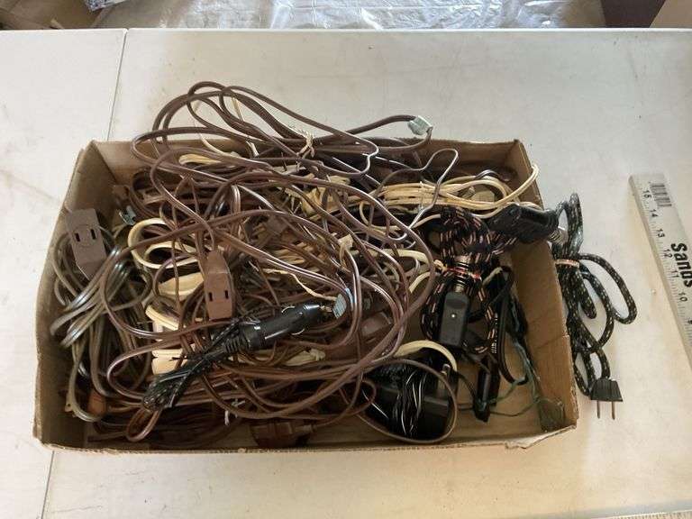 Assorted cords - Legacy Auction Company