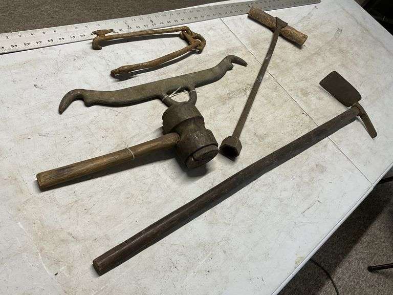 Cast gamble and vintage tools - Legacy Auction Company