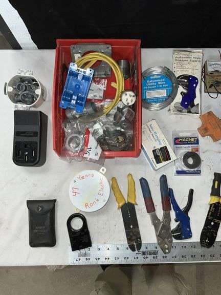 Assorted electrical hardware, electrical tools - Legacy Auction Company