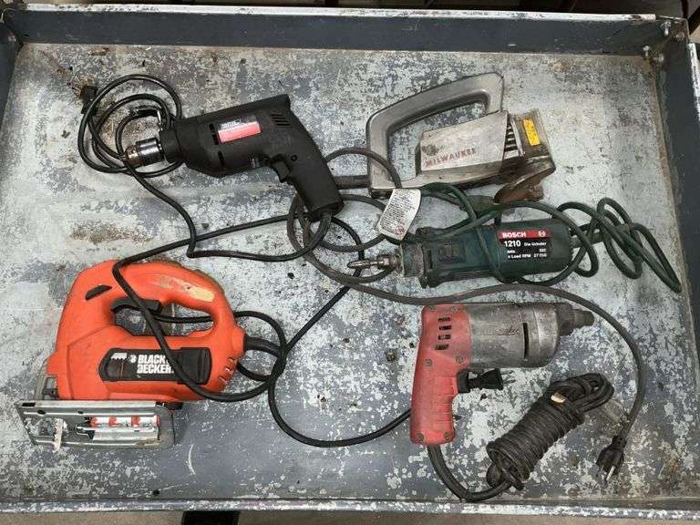 Assorted power tools - Legacy Auction Company