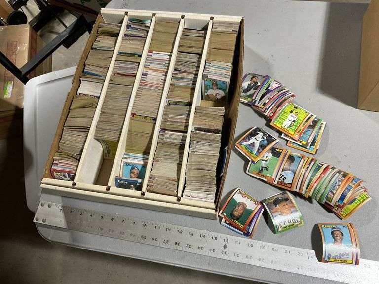 Damaged baseball cards - Legacy Auction Company