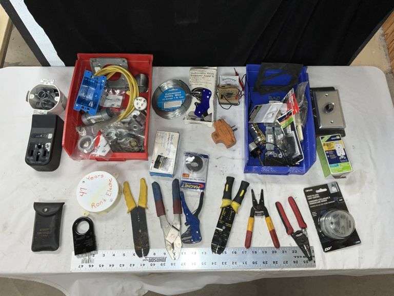 Assorted electrical hardware, electrical tools - Legacy Auction Company